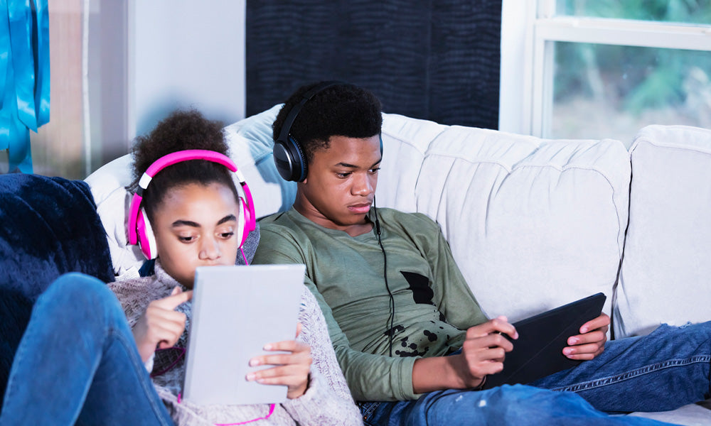 How to End Screen Time Without A Struggle | ParentCo.